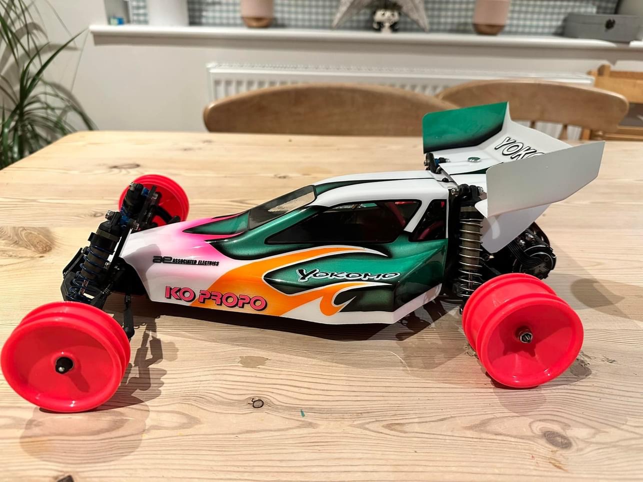 Team Associated Deja Vu Rc10 B3 Body Wing Vintage Dejavu 2 - Penguin ...